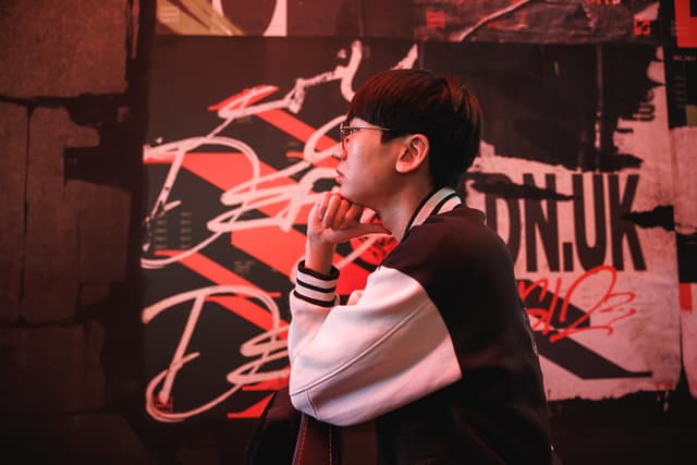 Zeus does not re-sign with T1, Doran to join as the new Top Laner