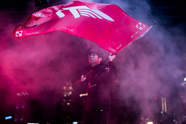 Zeus does not re-sign with T1, Doran to join as the new Top Laner
