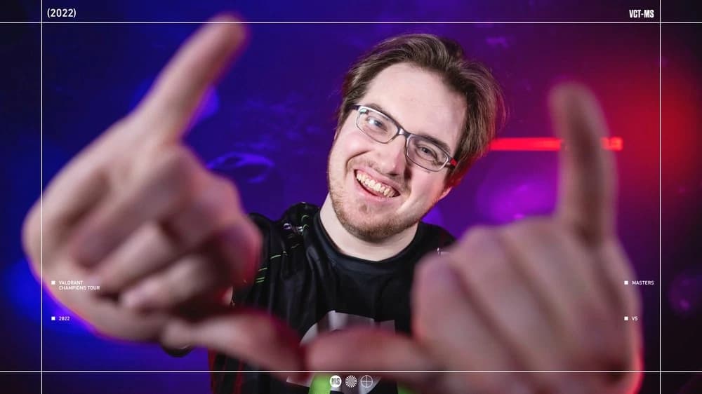 An Unholy Alliance Forms: Former Optic Gaming star “yay” and V1 star ...