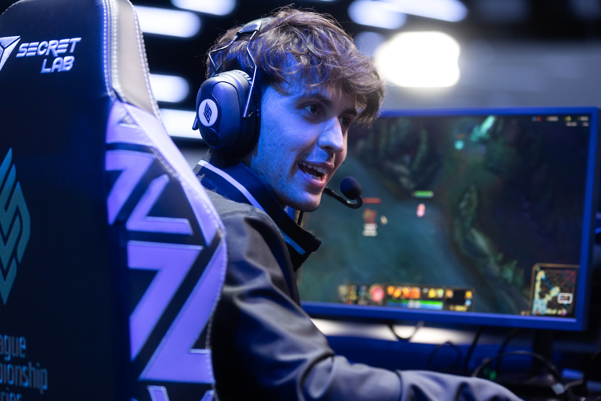 Dignitas pulls out a win: LCS Week 5, Day 1 recap