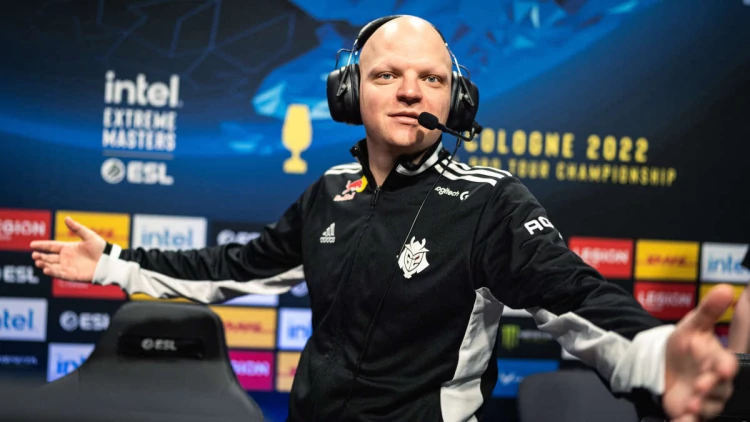 XTQZZZ Returns to Vitality: The French Maestro Comes Home